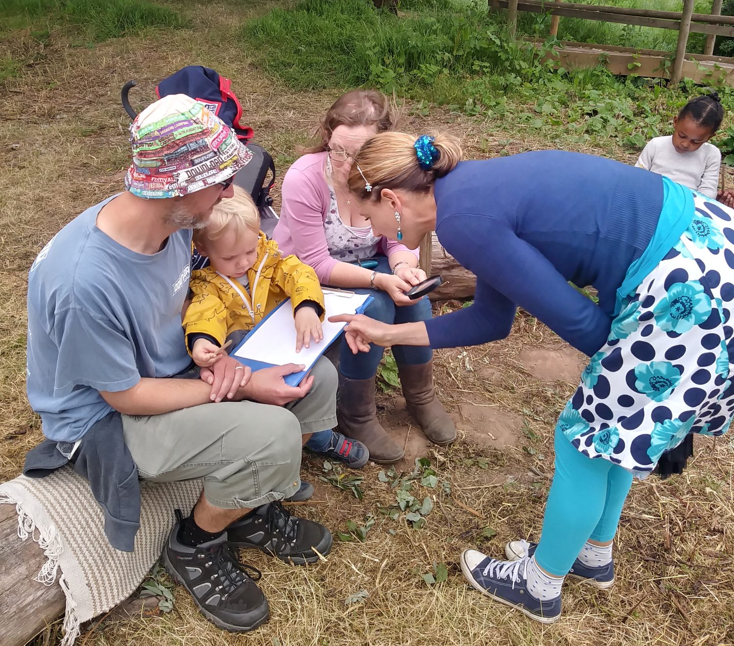 Foraging with Kids at Hay Festival - Lizzie Harper